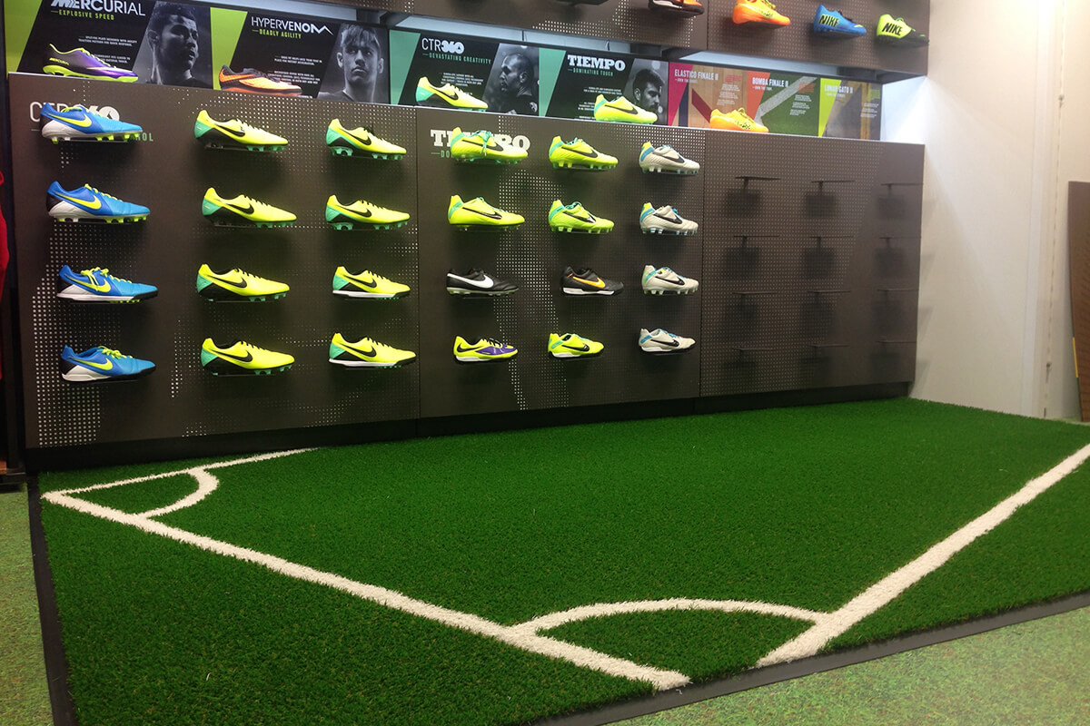 Instore Displays | Artificial Grass For Point Of Sale | LazyExpo